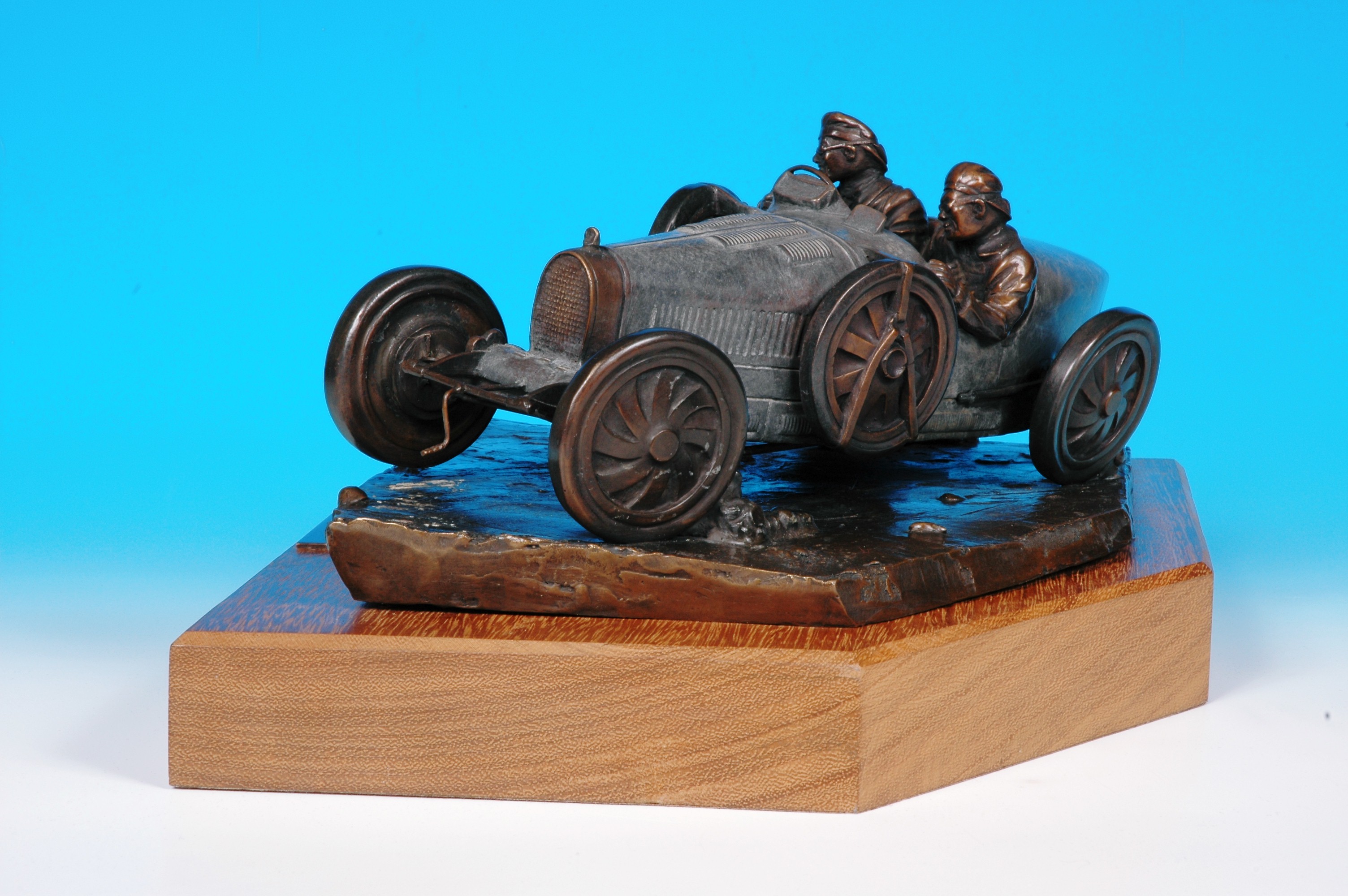 ‘Bugatti at the Targa Florio’ – Sculptures by Gary Smith